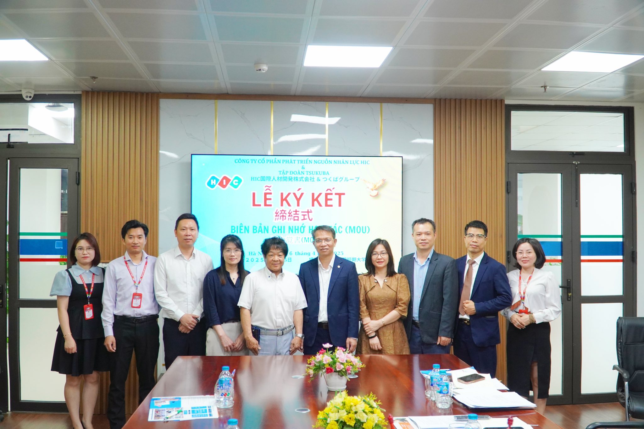 Lễ ký kết hợp tác MOU giữa trường Cao đẳng Quốc tế Hà Nội và tập đoàn ...